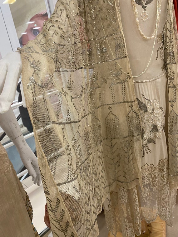 Antique Shawl 1920s, Egypt. A rare shawl with a legen… - Gem