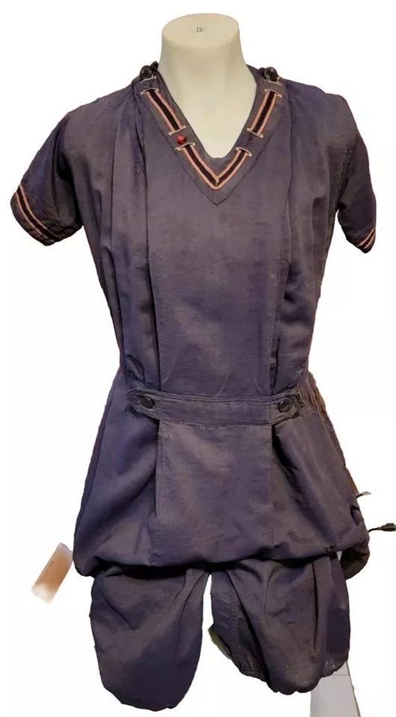 This Edwardian era bathing suit from the early 1900s … - Gem