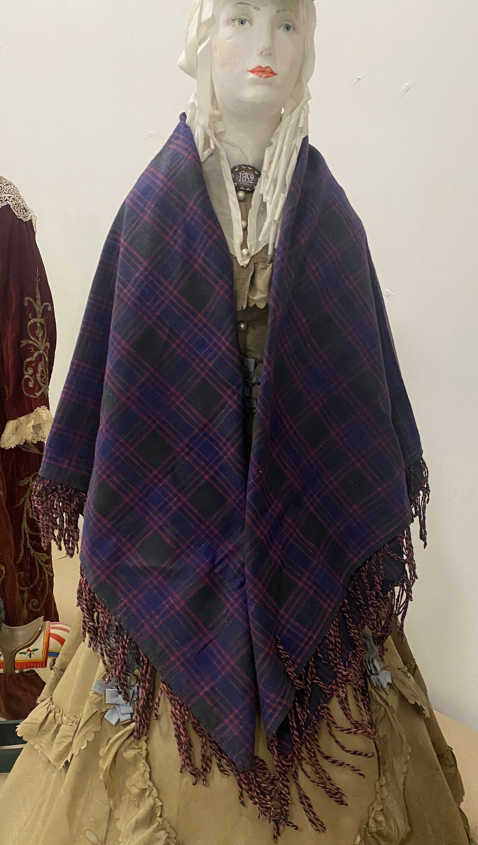 Antique Large Shawl, 1900-1920, Europe. A Simple Shawl With Fringes ...