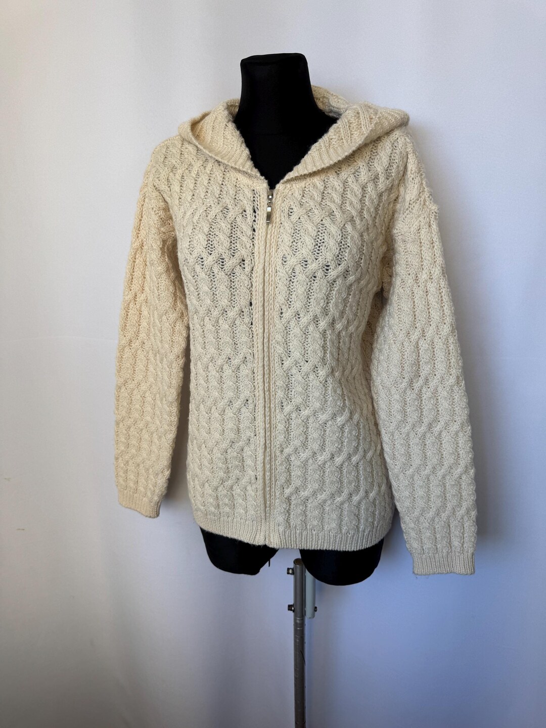 Inis Crafts Irish Woolens 100% Merino Wool Hooded Zip Aran Sweater ...