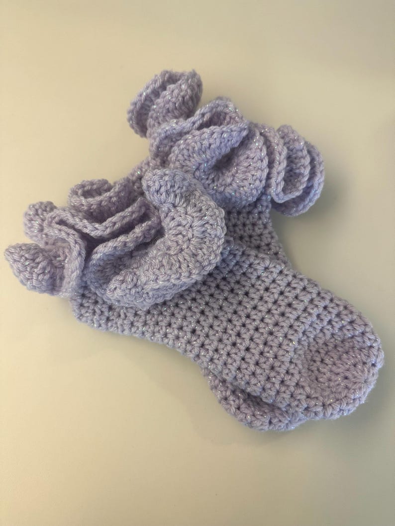 Crochet Ruffle Footies Pattern: Beginner-friendly (PDF Pattern) - Etsy