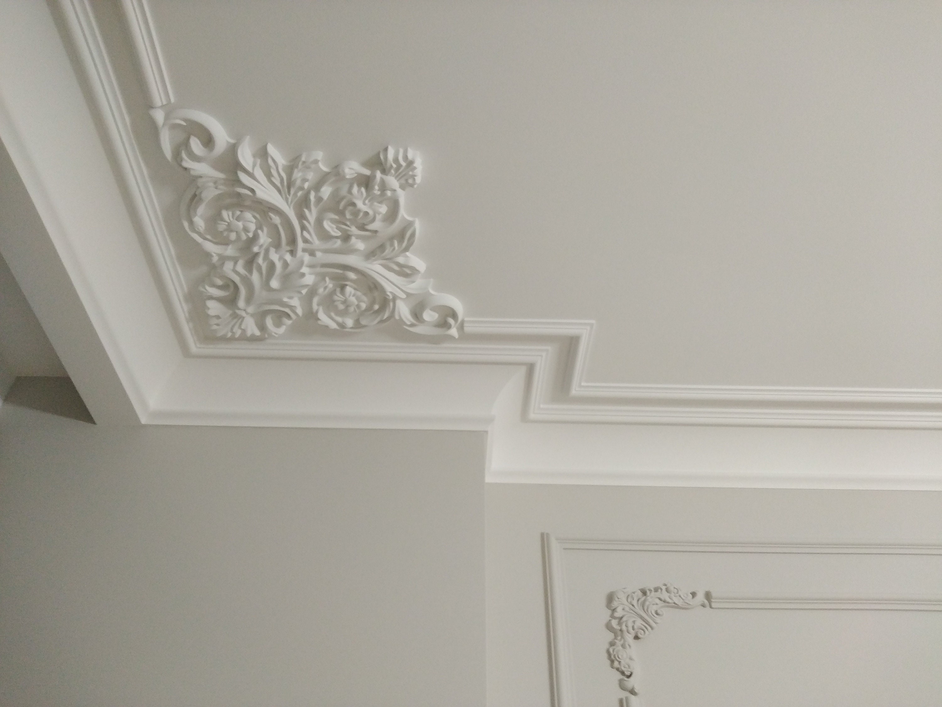 Large Carved Plaster Corner, Beautiful Wall Decoration, Stylish ...