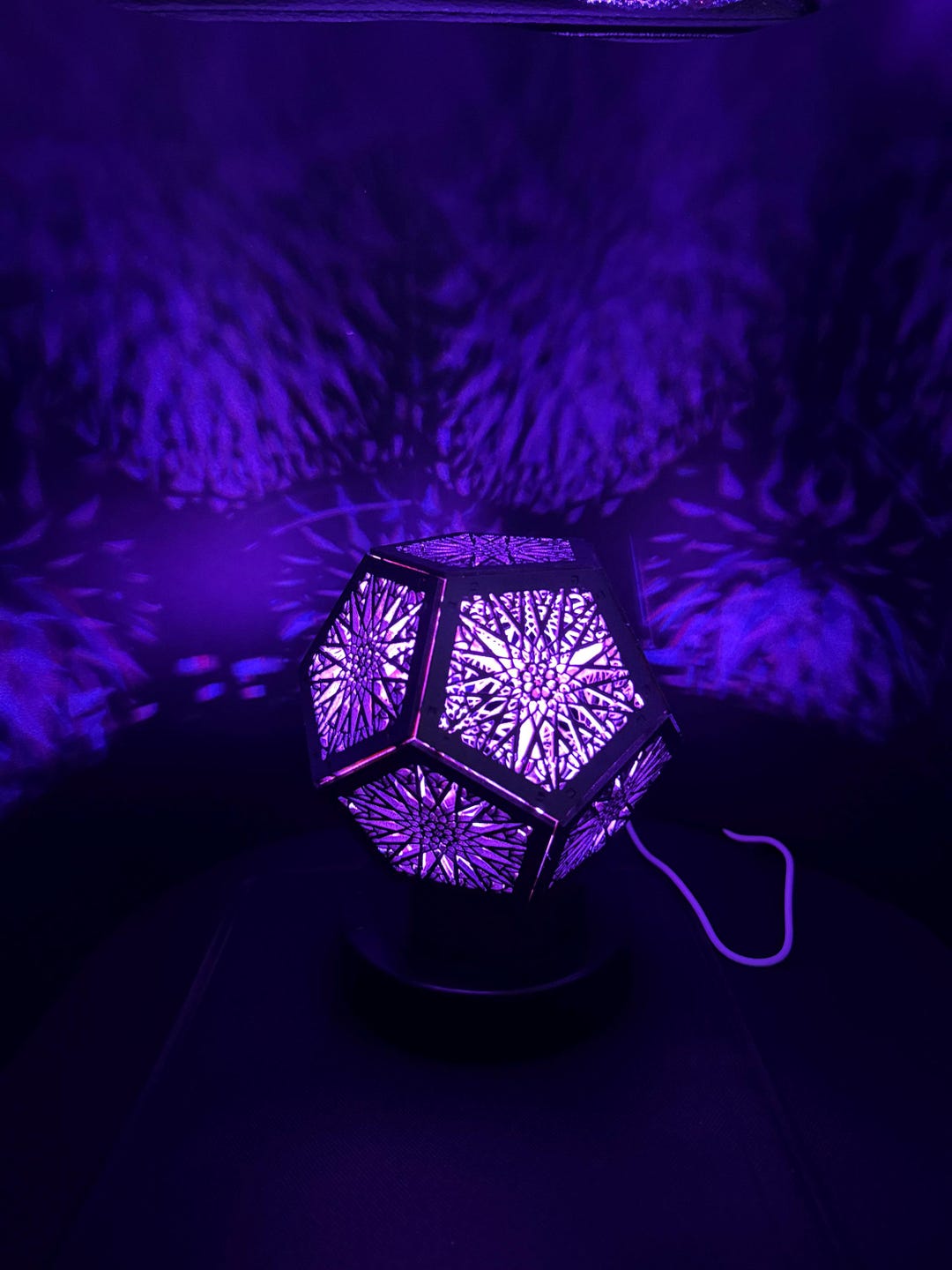 Geometric Shadow Lamp - Modern LED Light, 3D Pattern Projection Gift - Etsy