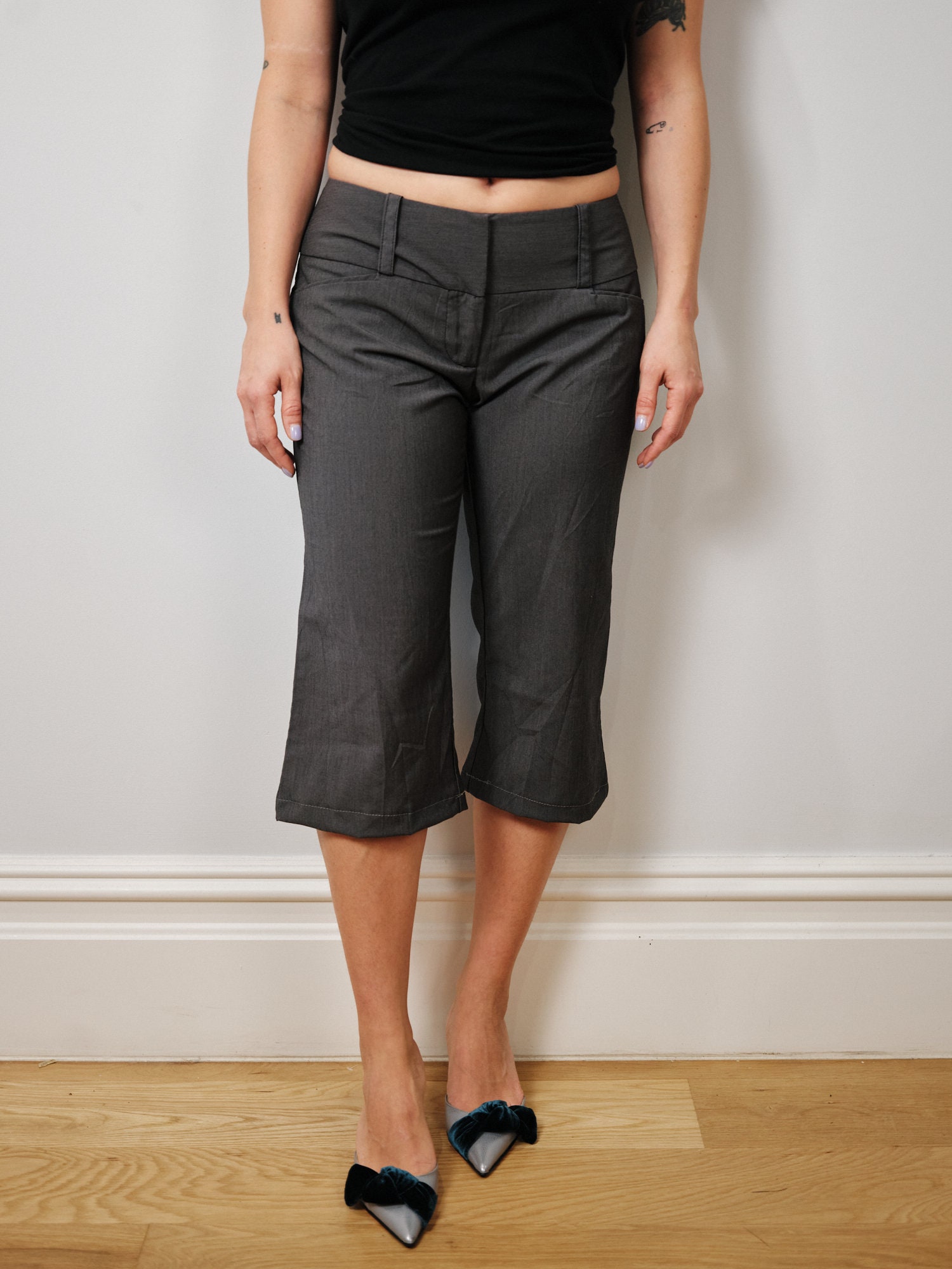 Maurices Gray Capris - Etsy Canada
