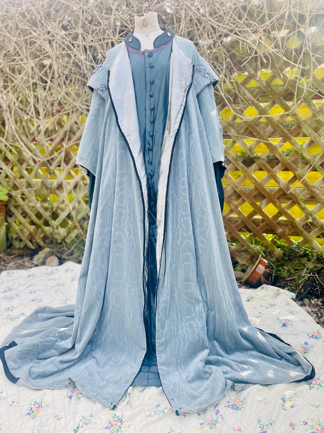 Royal Opera House Costume Cape / Cloak - Etsy