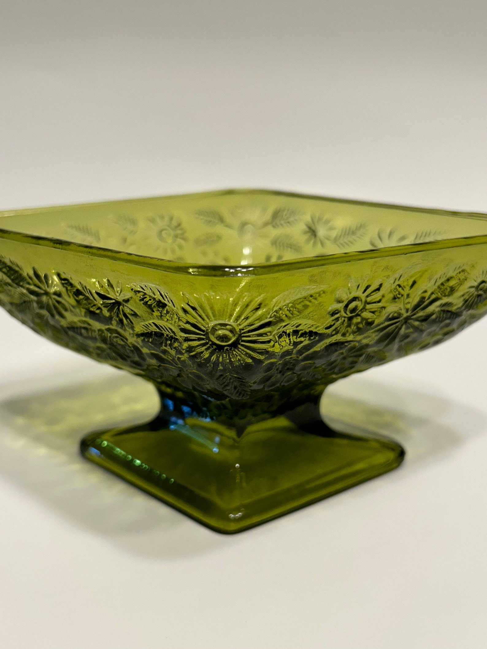 Avocado Glass Daisy Diamond Shaped Bowl, Candy Dish - Etsy