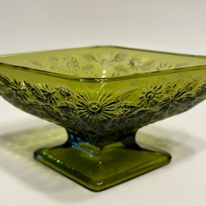 Avocado Glass Daisy Diamond Shaped Bowl, Candy Dish - Etsy