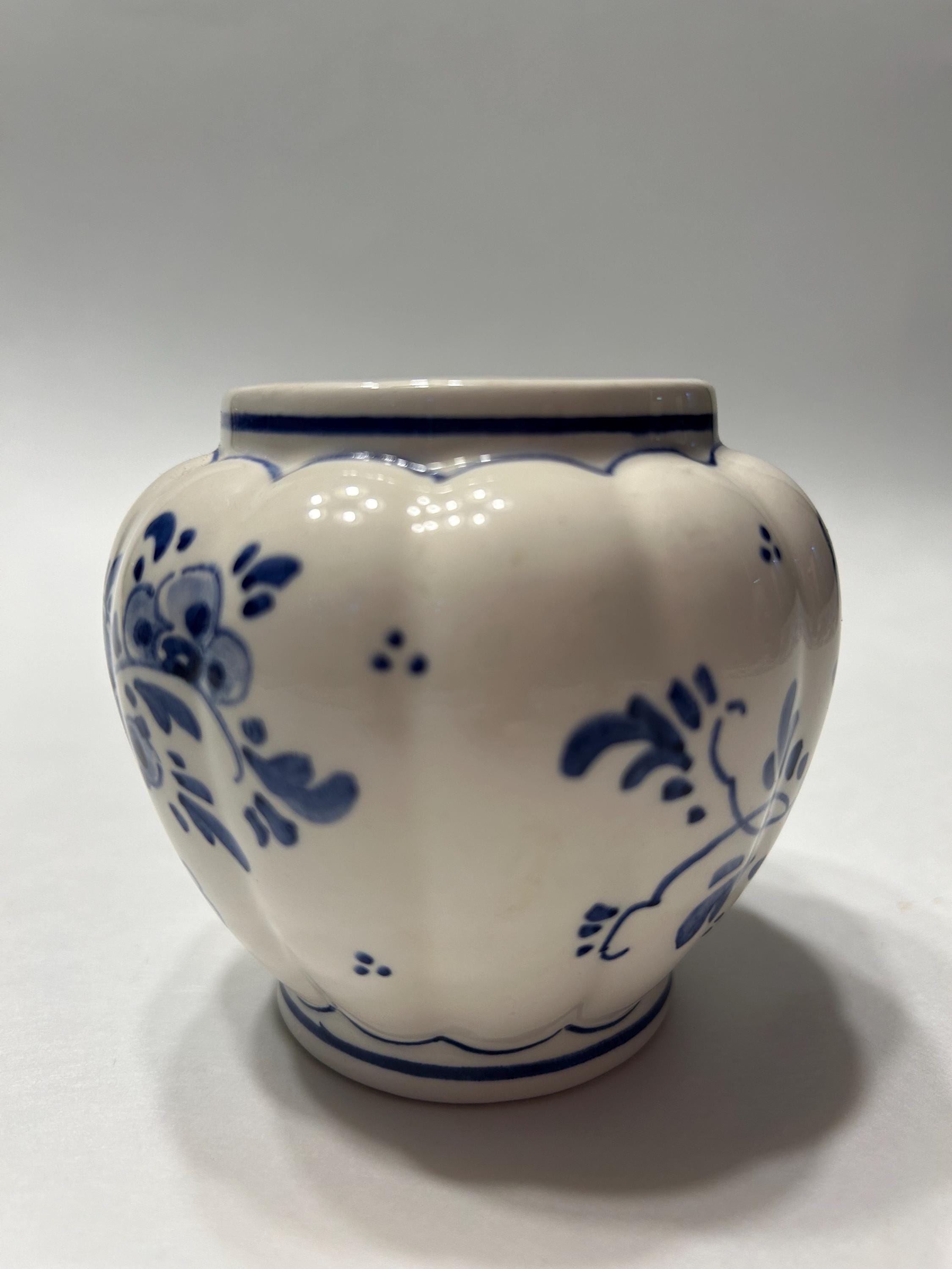 Delftse Pauw DP Delft Pottery Blue and White Vase Mold #69 Signed MS - Etsy