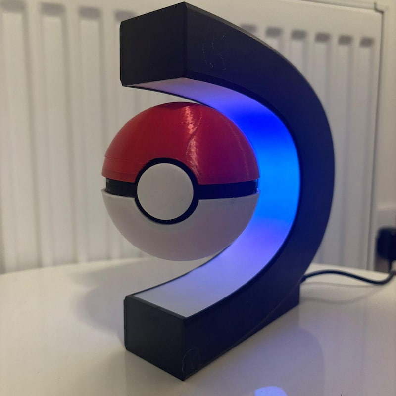 Pokeball Holder - Etsy UK