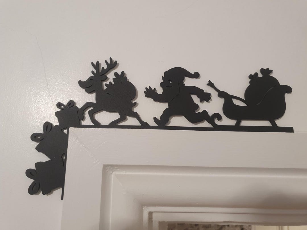 Santa Chasing Reindeer Door Frame Topper - Frantic Christmas Silhouette ...