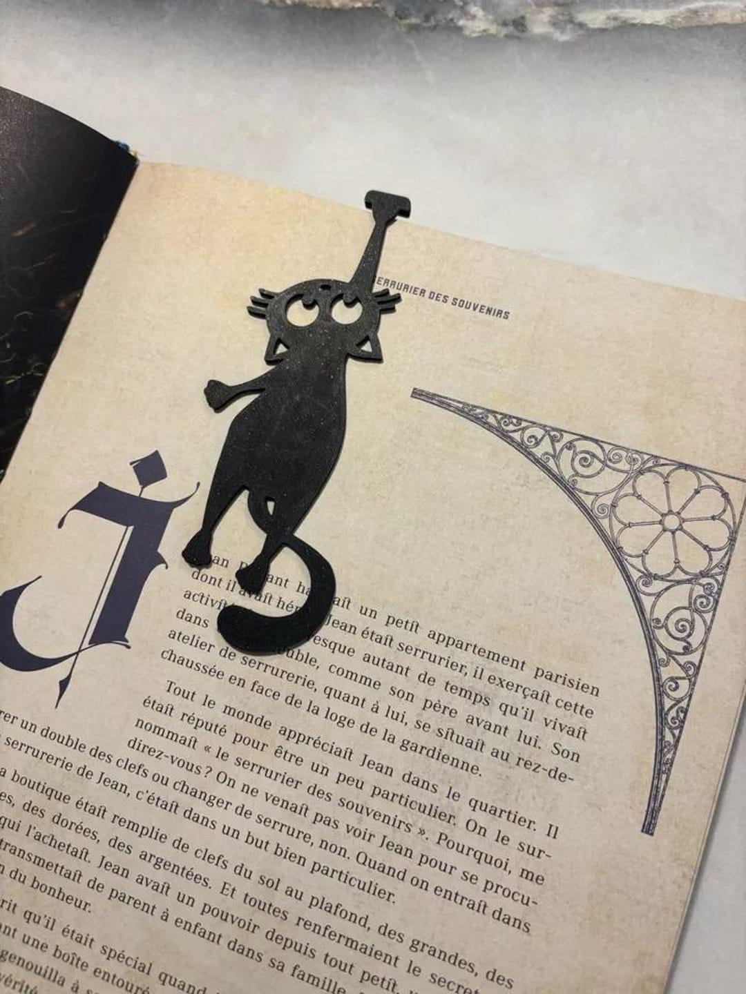 3D Printed One Hand Hanging Black Cat Bookmark - Etsy