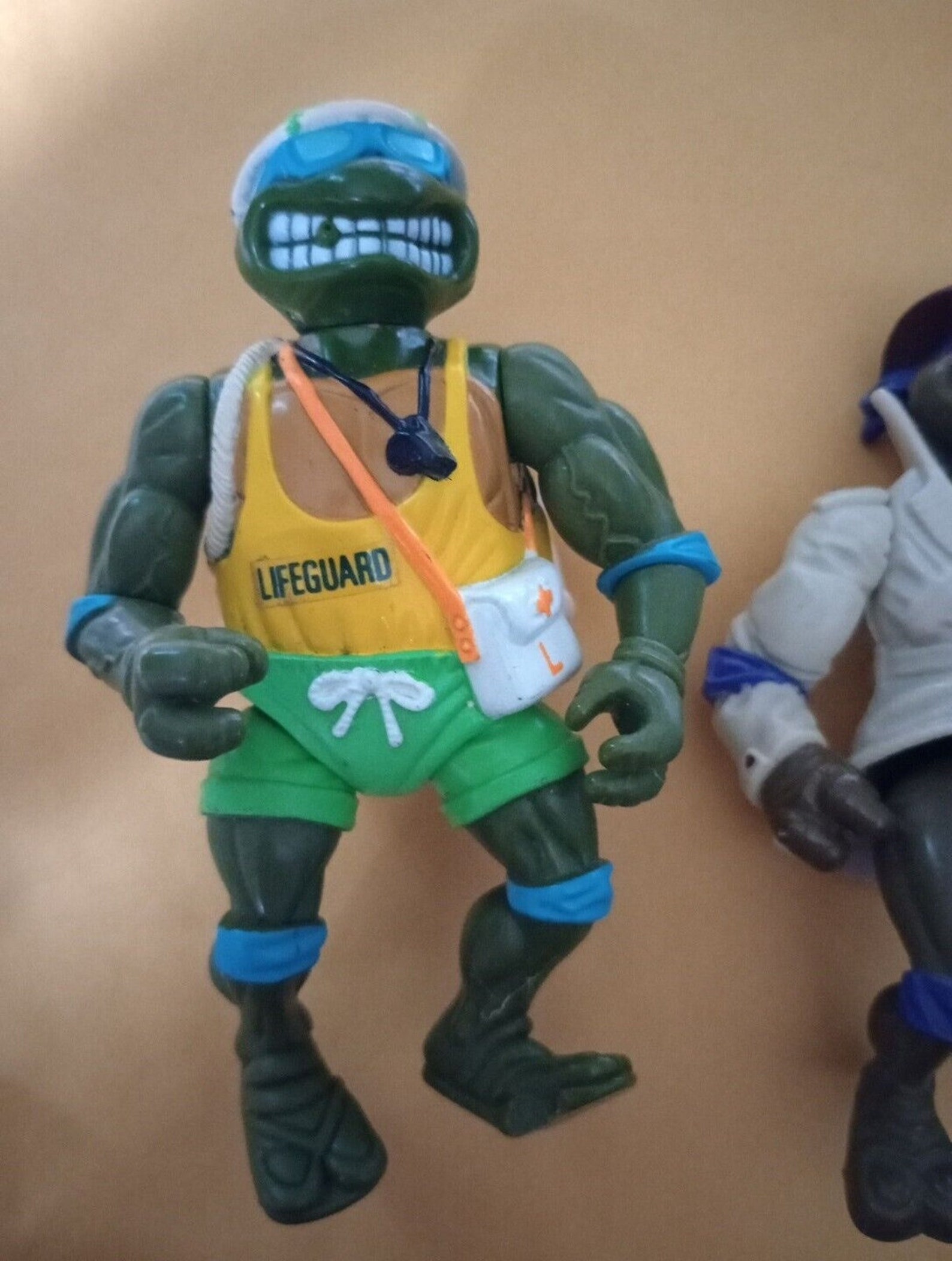 Vintage 1992 TMNT Lifeguard Leo and Undercover Detective Donatello ...
