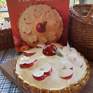 Vintage Over and Back Ceramic Apple Pie Keeper - Pie Plate With ...