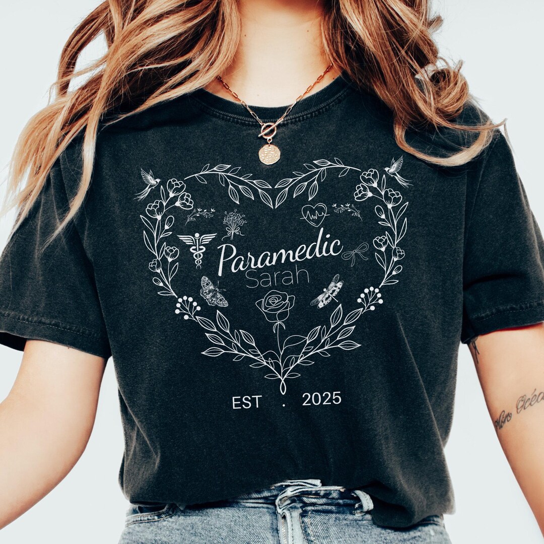 Personalized EMT Paramedic Heart Line Comfort Colors T-shirt With Year ...