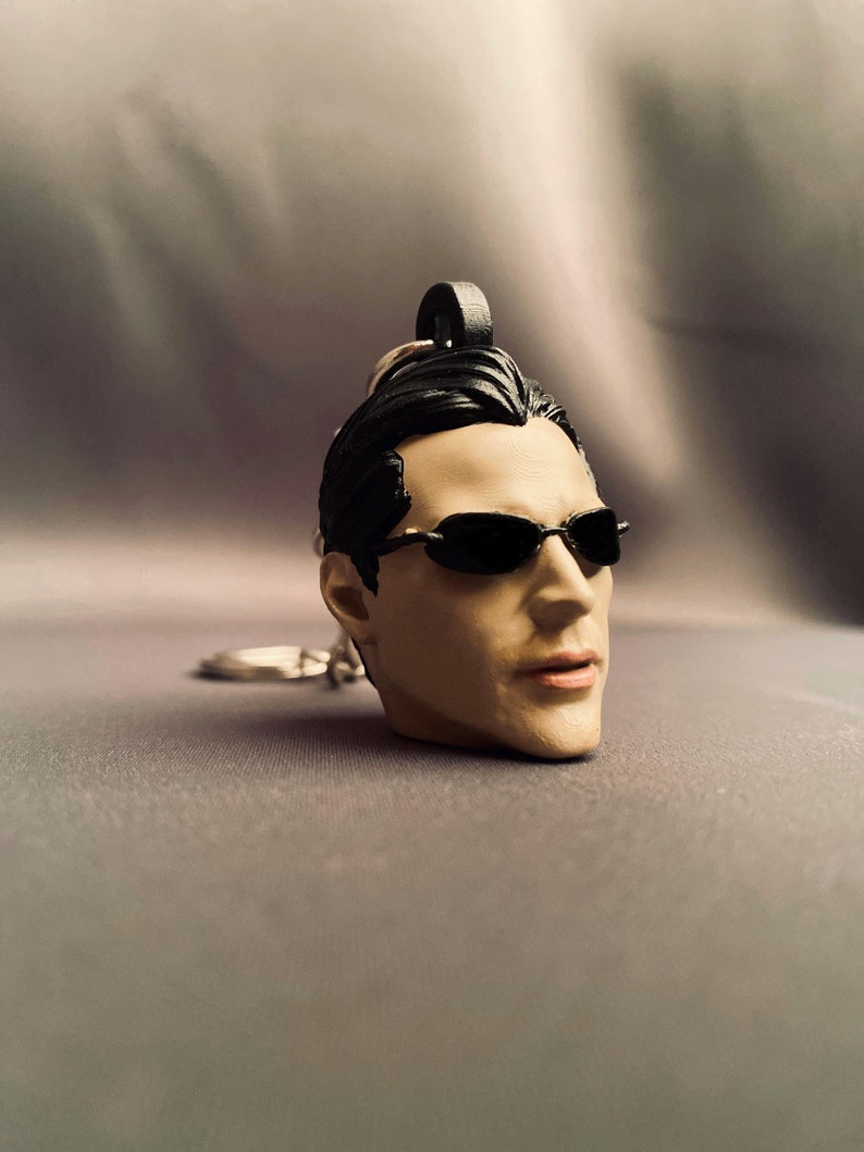 Neo Keychain: the Iconic Matrix Hero in Your Pocket - Keanu Reeves ...