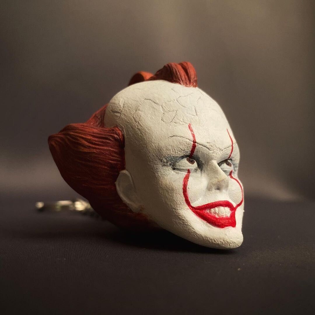 Pennywise Keychain - Stephen King IT - Etsy