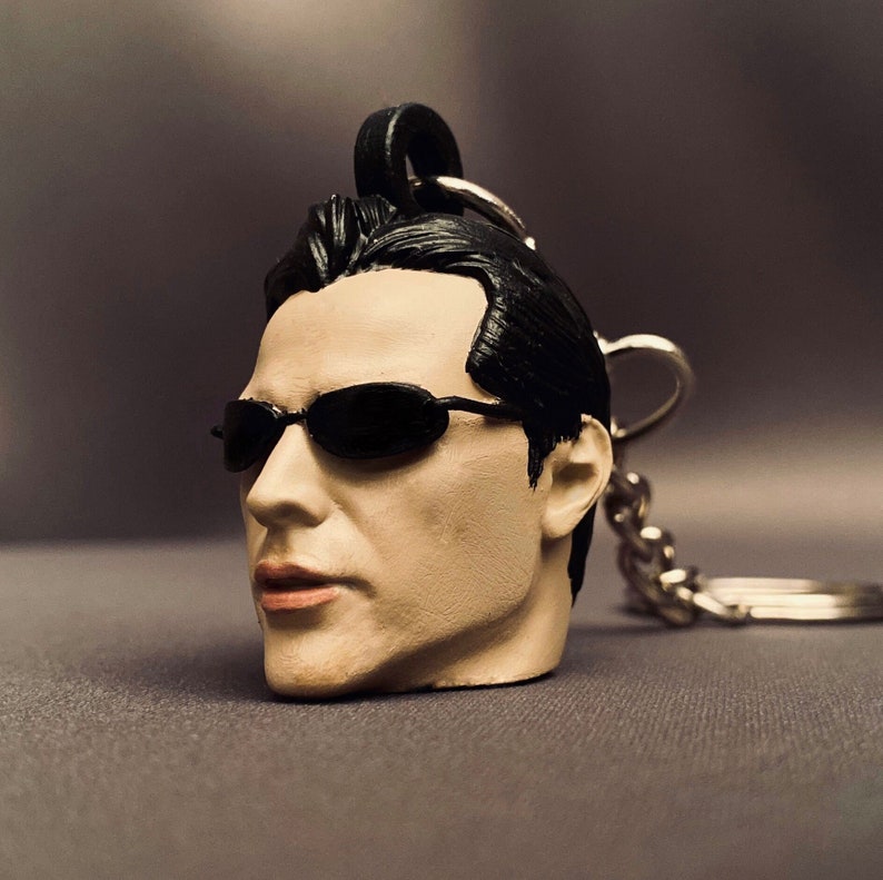 Neo Keychain: the Iconic Matrix Hero in Your Pocket - Keanu Reeves ...
