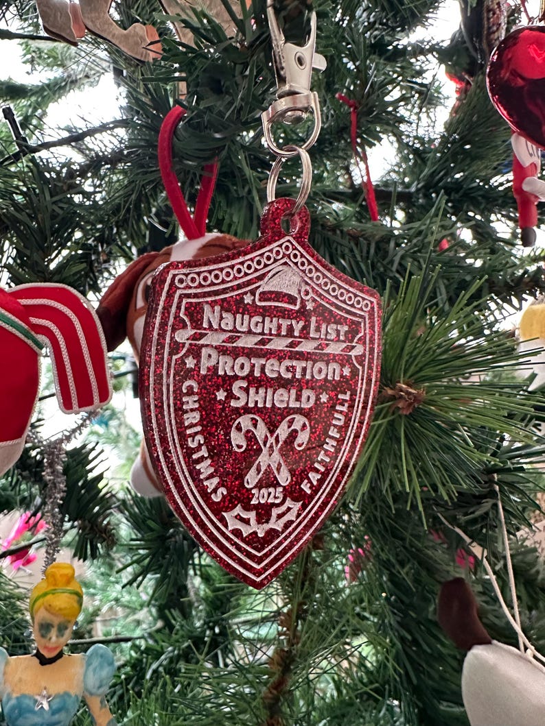 The Traitors Shield - Christmas Faithful 2025 - Props Replica - Party ...