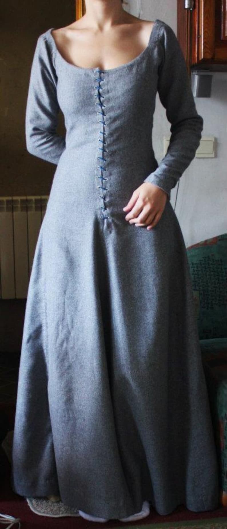 Dress Model of the 1400s|renaissance,medieval Dress|celtic Dress|a0 A4 ...