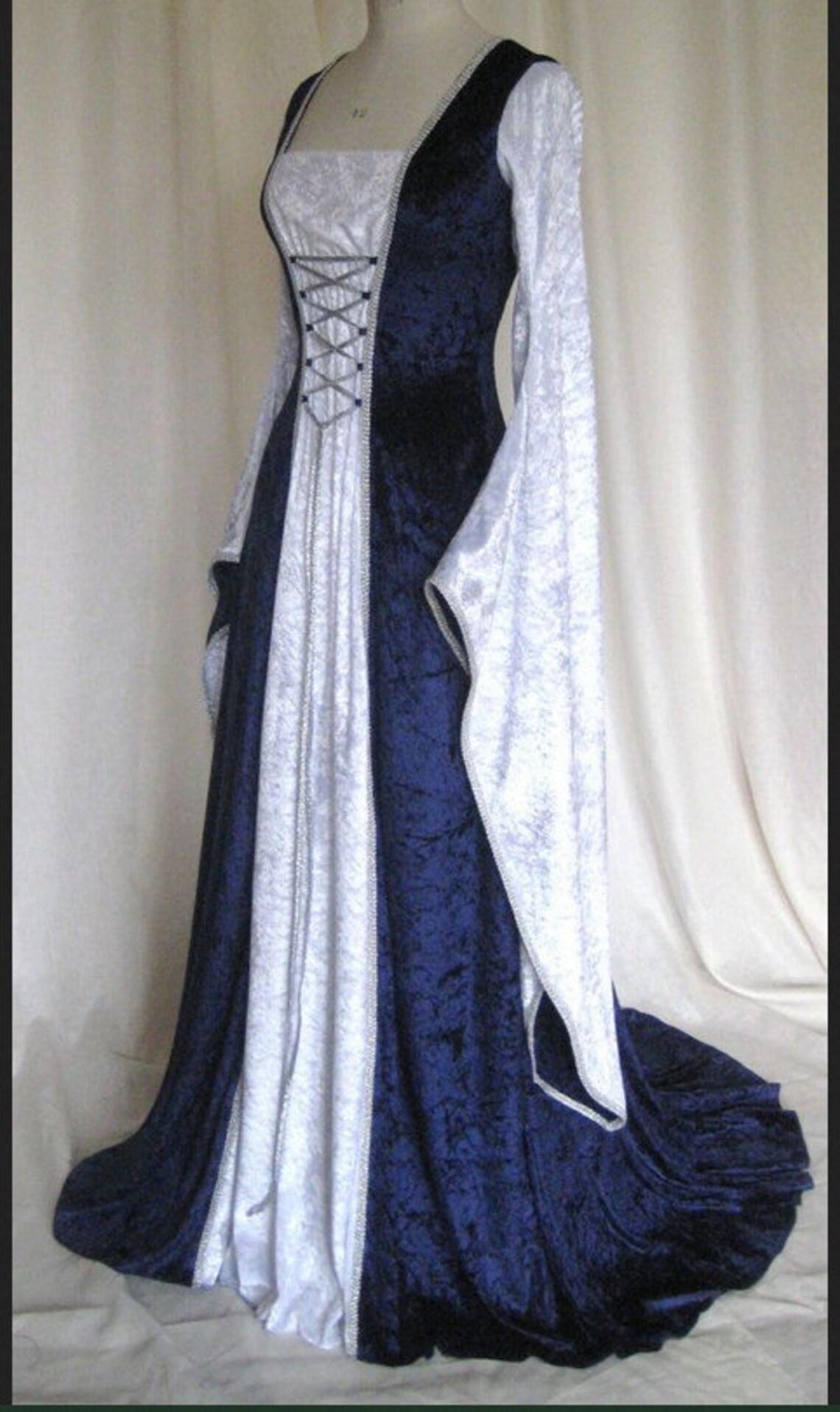 Old Style Henna Dress| Old Style Double Dress Pattern |renaissance ...