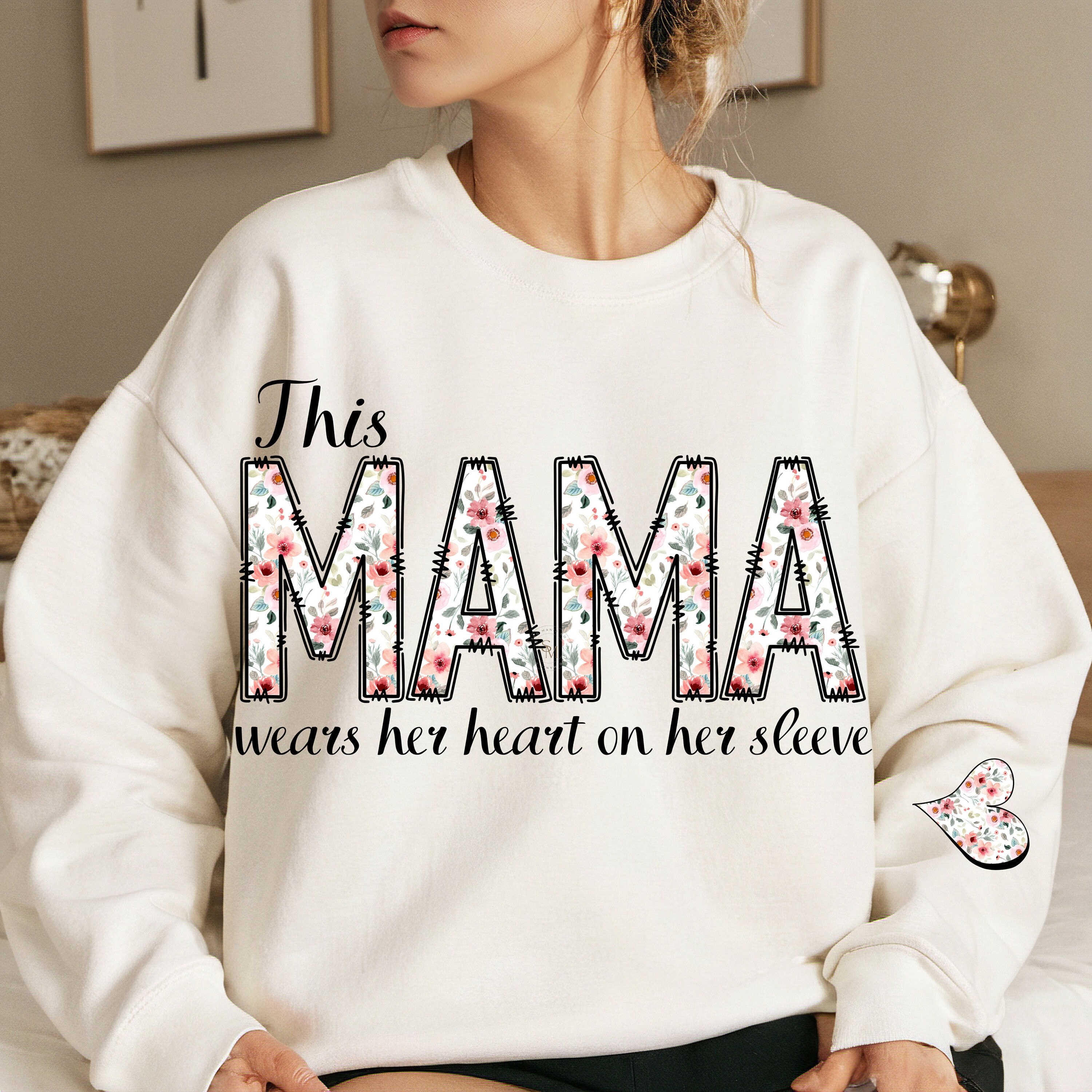 This MAMA Wears Her Heart PNG, Floral Mama Design, Custom Mom PNG File ...