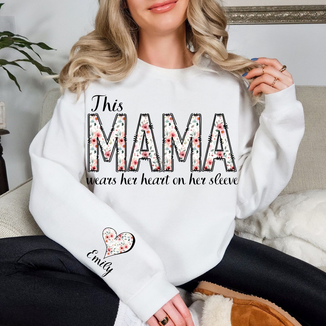 This MAMA Wears Her Heart PNG, Floral Mama Design, Custom Mom PNG File ...