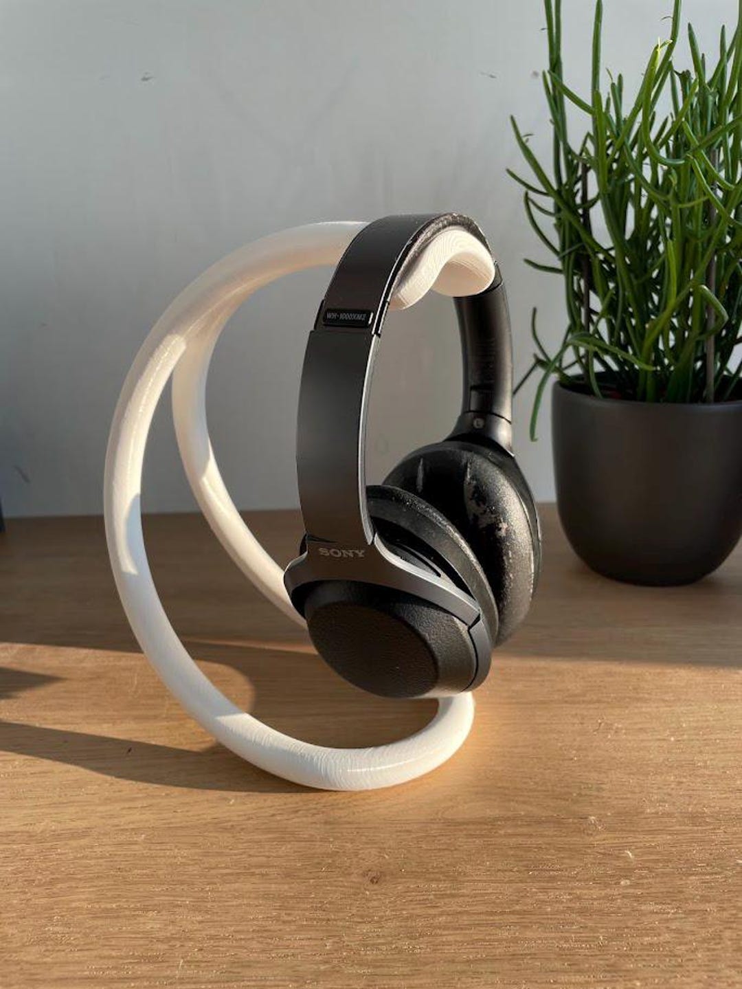 Unique Headphone Stand - Etsy