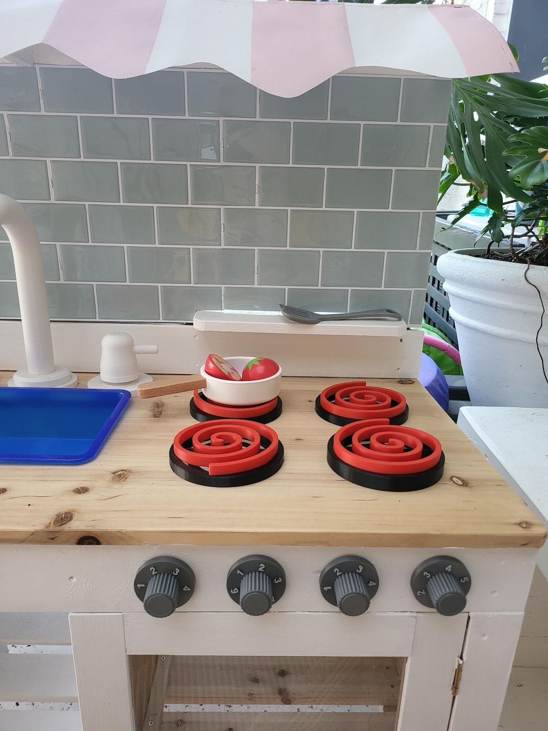 Kids Kitchen Stove Burners, Knobs and Taps – Toy, Play Kitchen & Mud ...