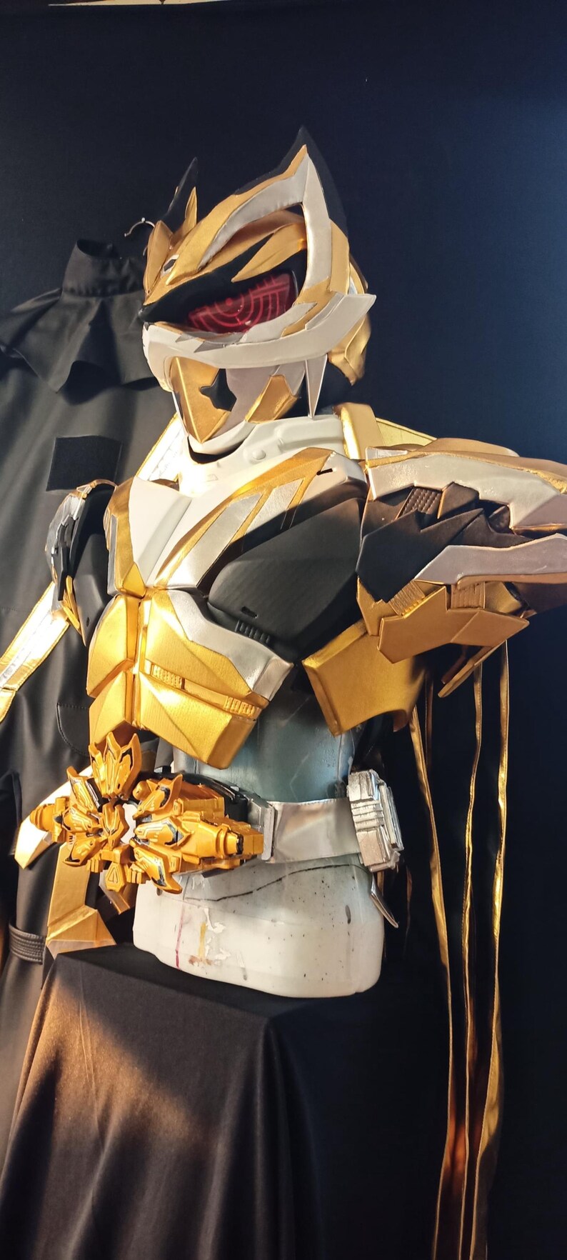 Kamen Rider Doom Geats Cosplay Costume: Tokusatsu Suit With Sword - Etsy