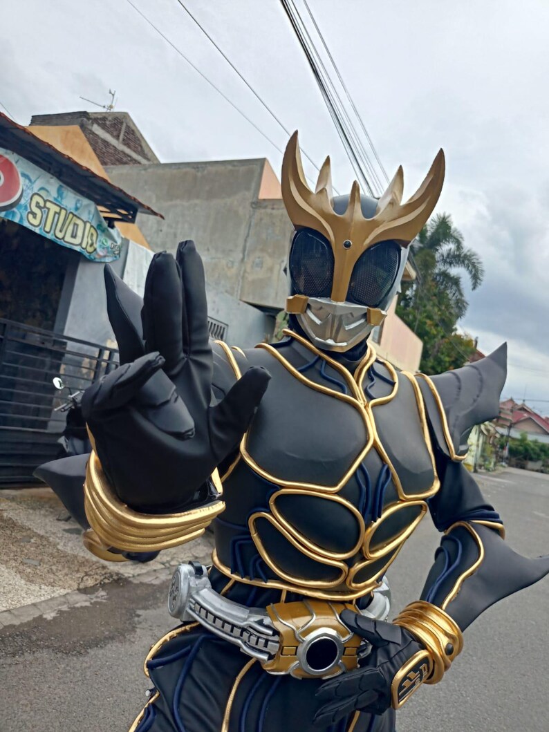 Kamen Rider Ultimate Kuuga Wearable Cosplay Costume Tokusatsu Suit ...