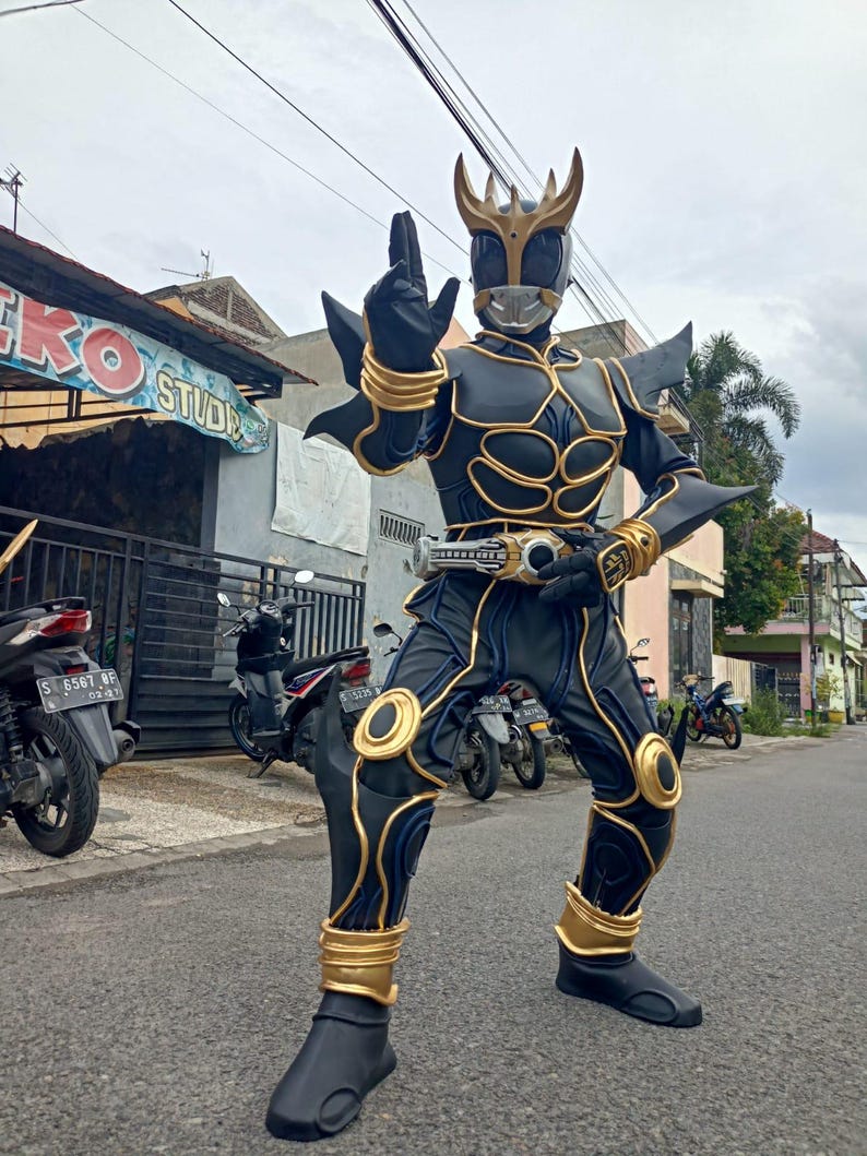 Kamen Rider Ultimate Kuuga Wearable Cosplay Costume Tokusatsu Suit ...