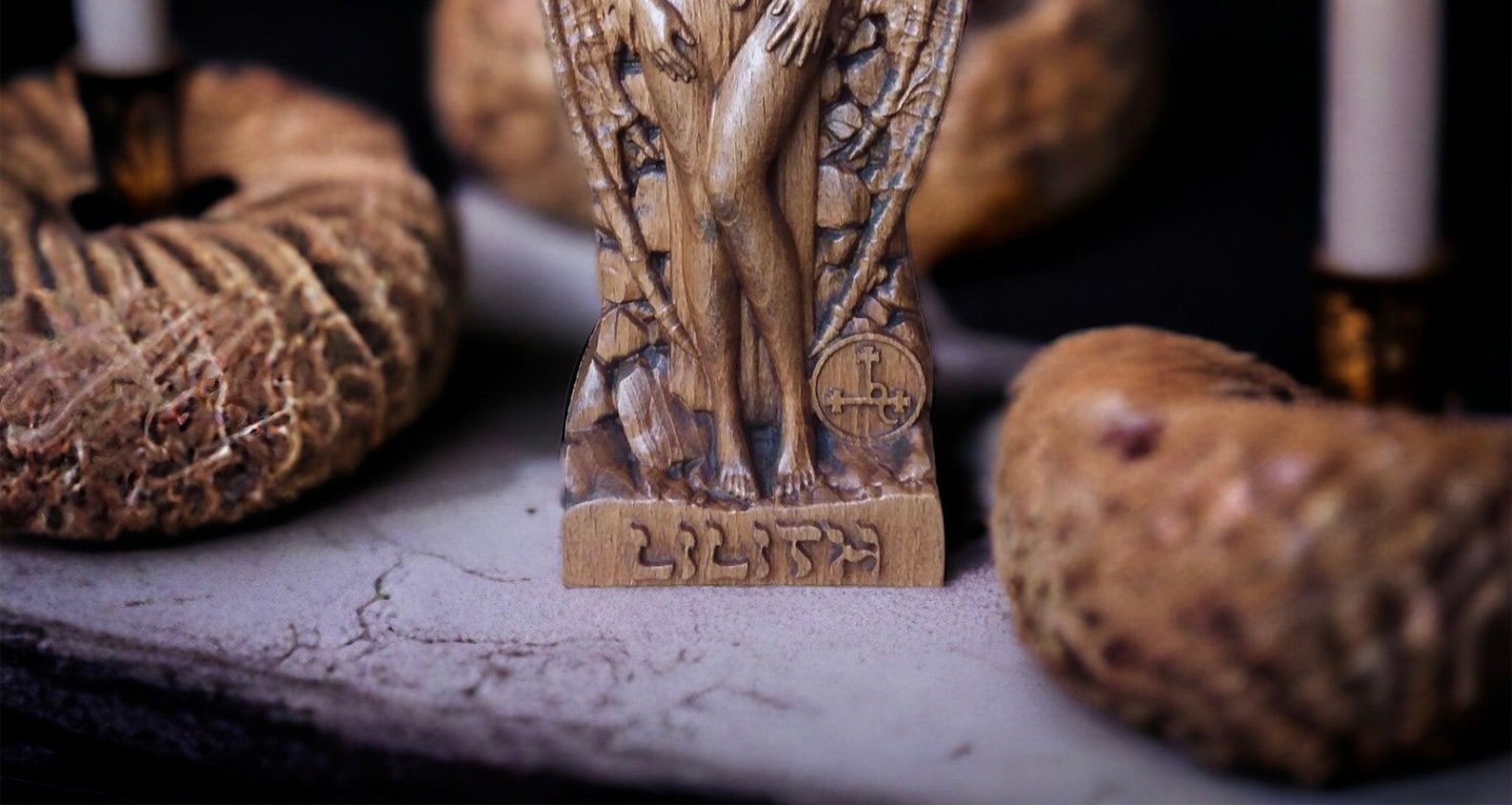 Lilith Statue Ishtar Inanna Wood Carved Astaroth Statue Sumerian Wiccan ...