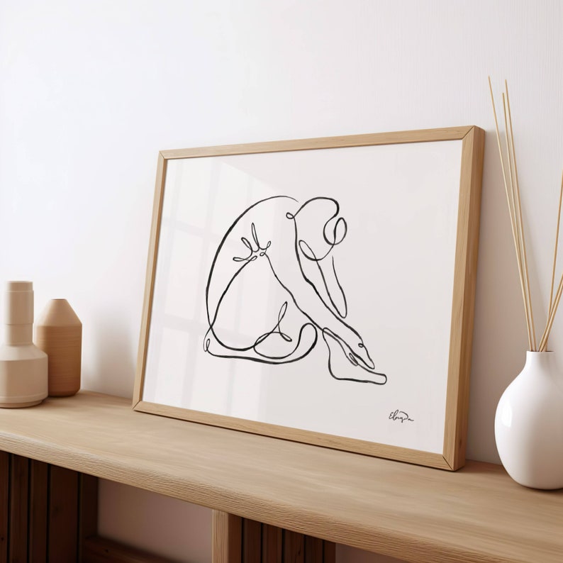 Posing Woman Line Art Print, Line Drawing, Hand-painted, Abstract ...