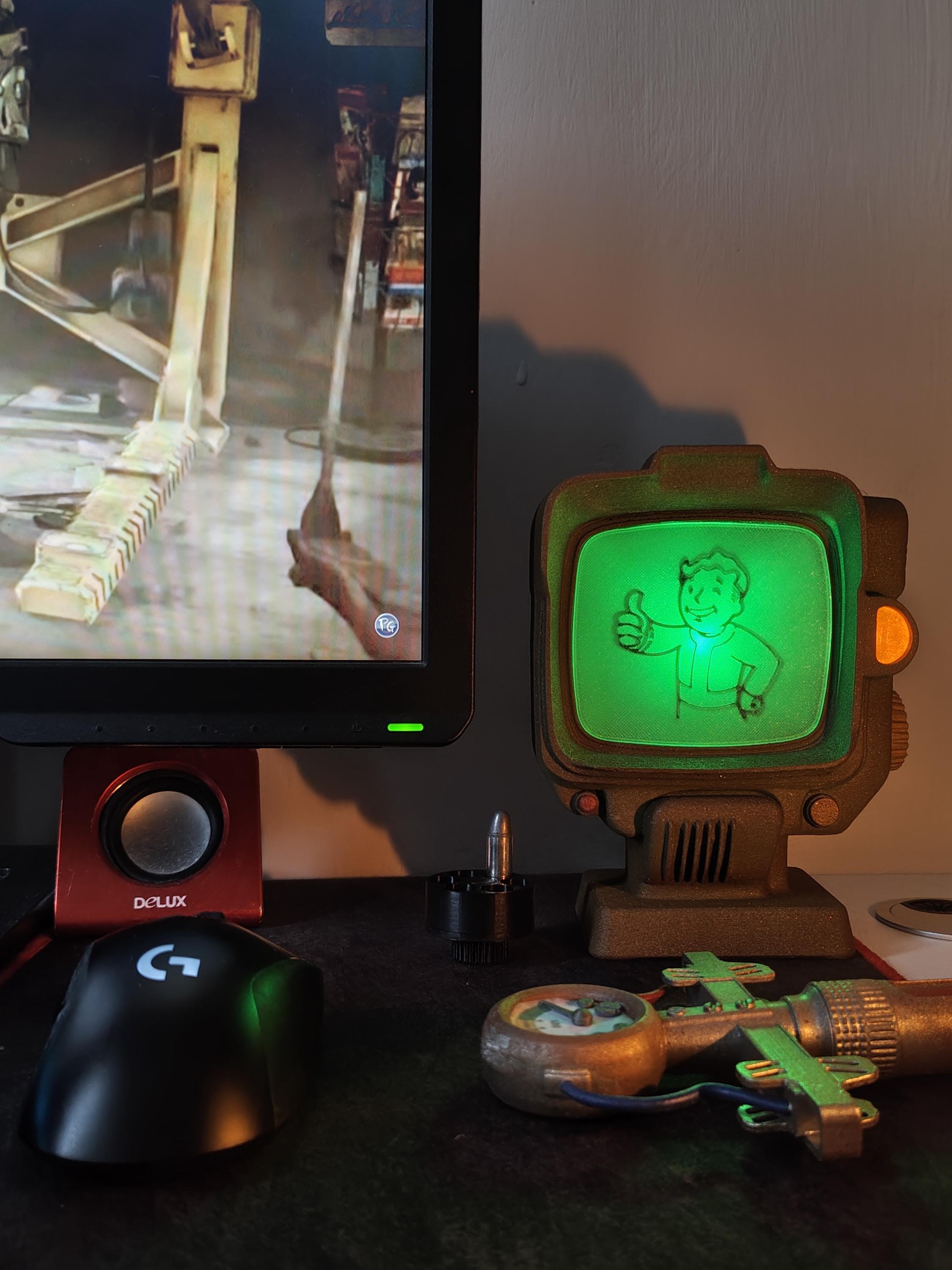 Fallout Pip-boy Style LED Lamp | Retro Gaming Desk Light | Vault Boy ...