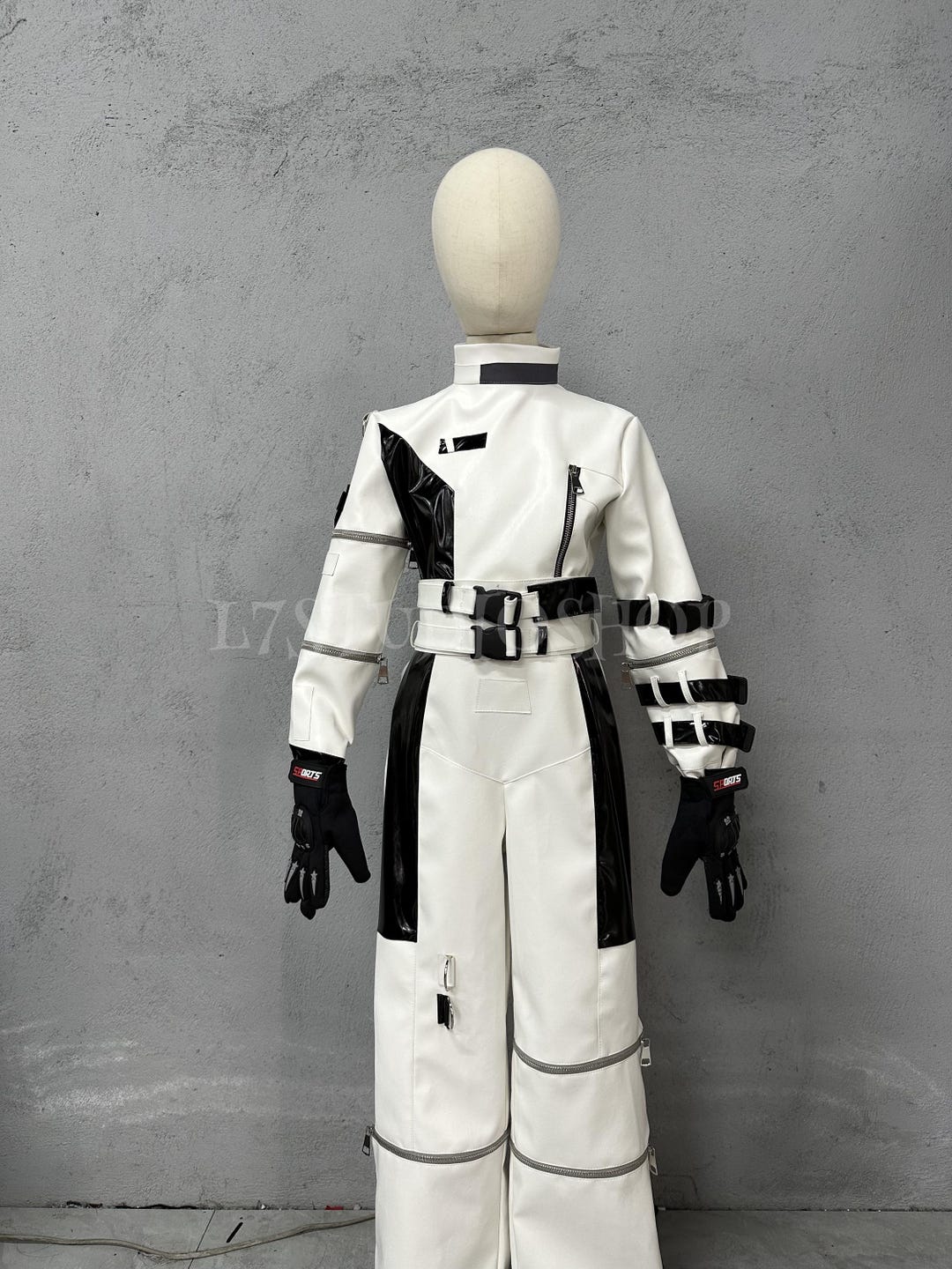 Racing Costume: White & Black Race Car Driver Outfit - Etsy