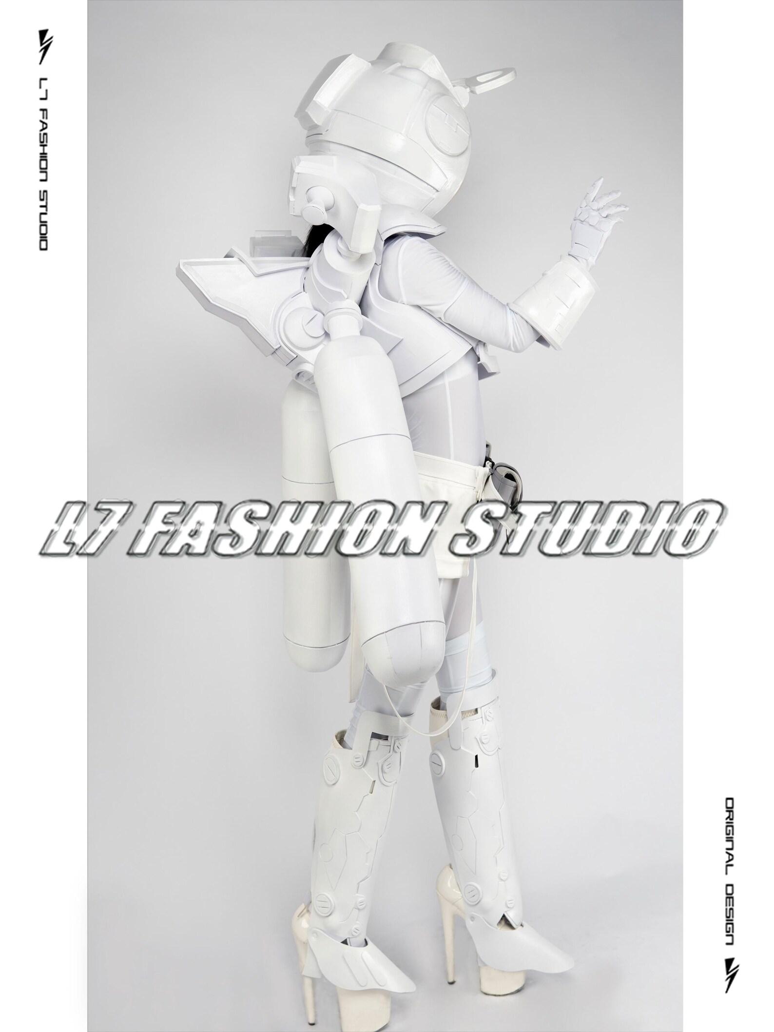 Glam Cyberpunk Alien Warrior Costume: Sci-fi Space Outfit - Etsy