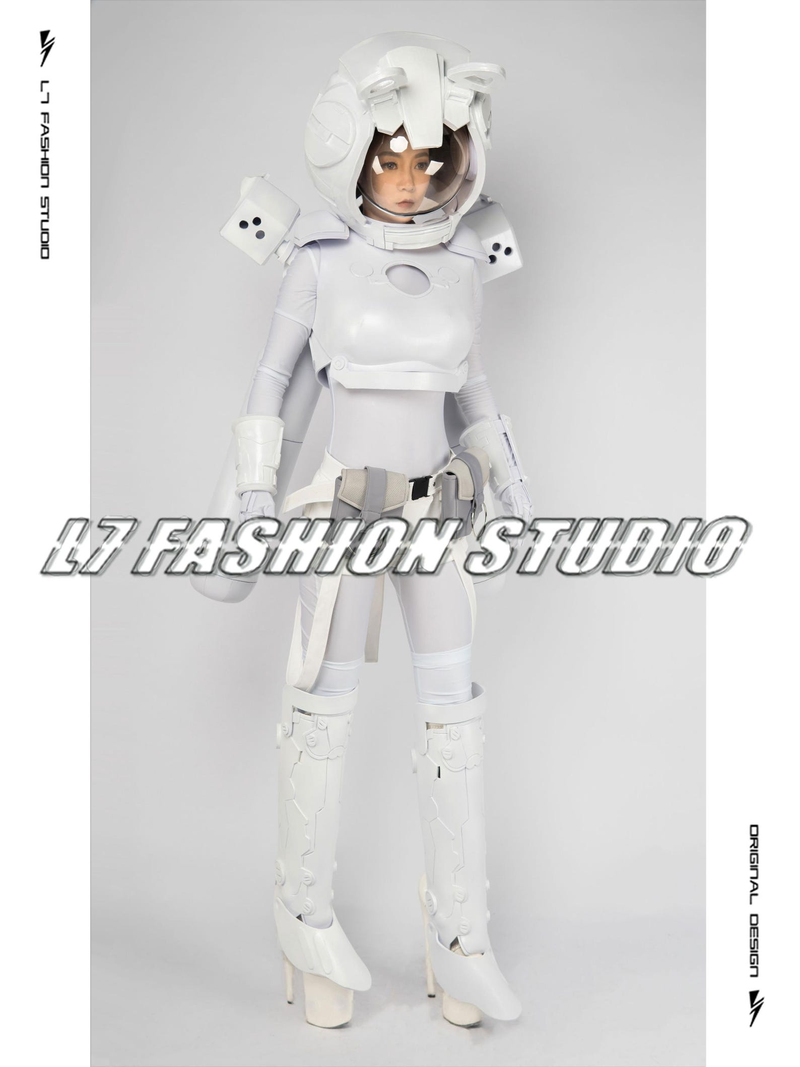 Glam Cyberpunk Alien Warrior Costume: Sci-fi Space Outfit - Etsy