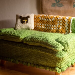 Crochet Cat Couch ~ Made to Order! - Etsy