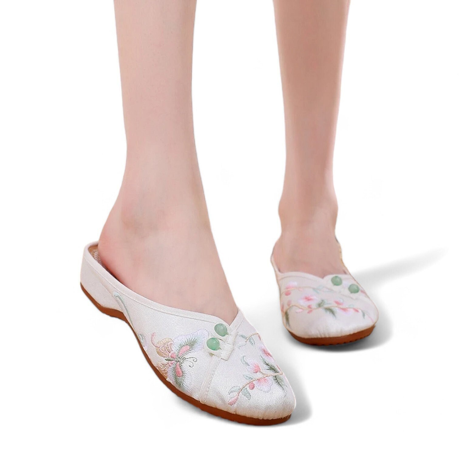Soft Fabric Embroidered Closed Toe Flat Slippers Comfortable Casual ...