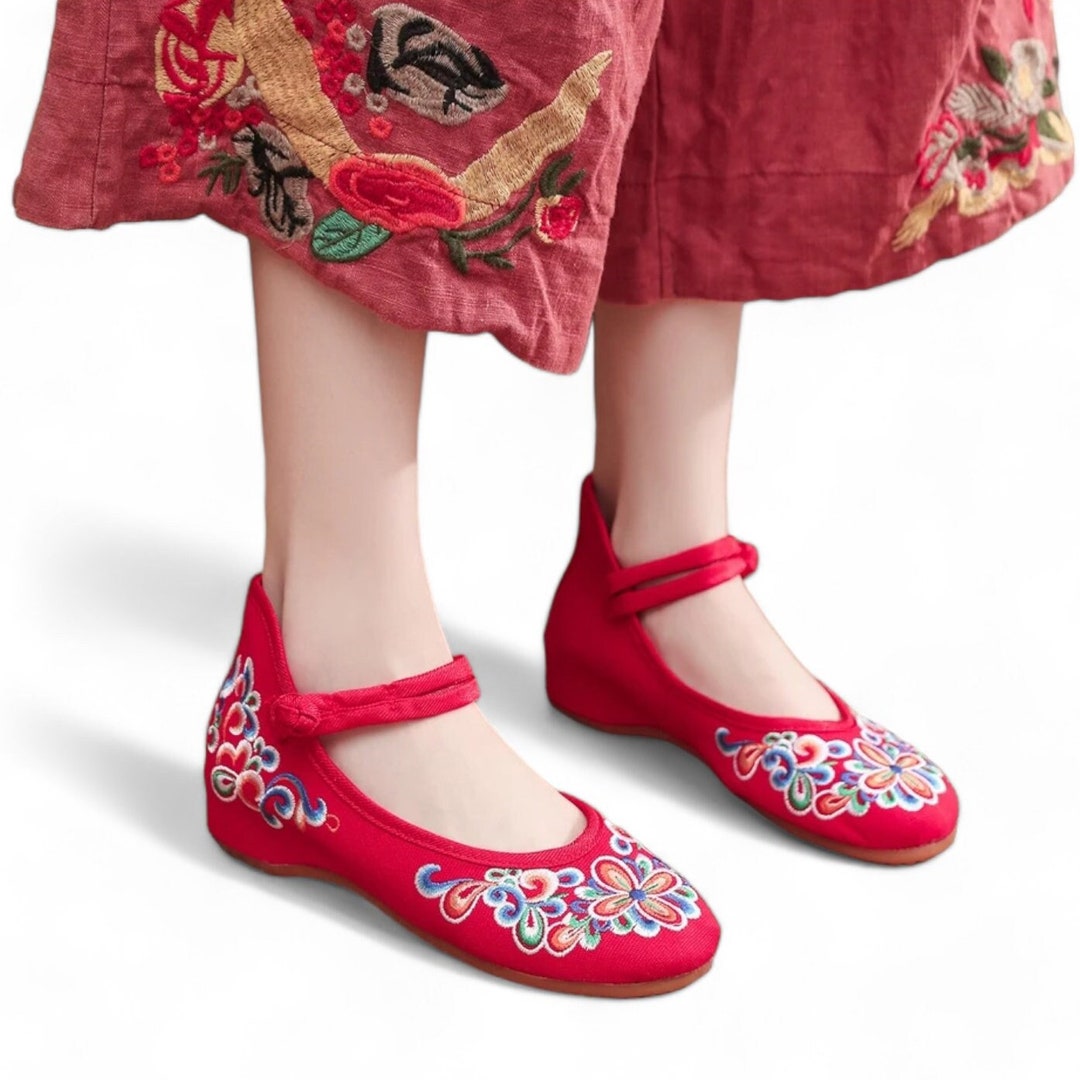 Red Embroidered Ballet Flats With Wildflowers Design Traditional ...
