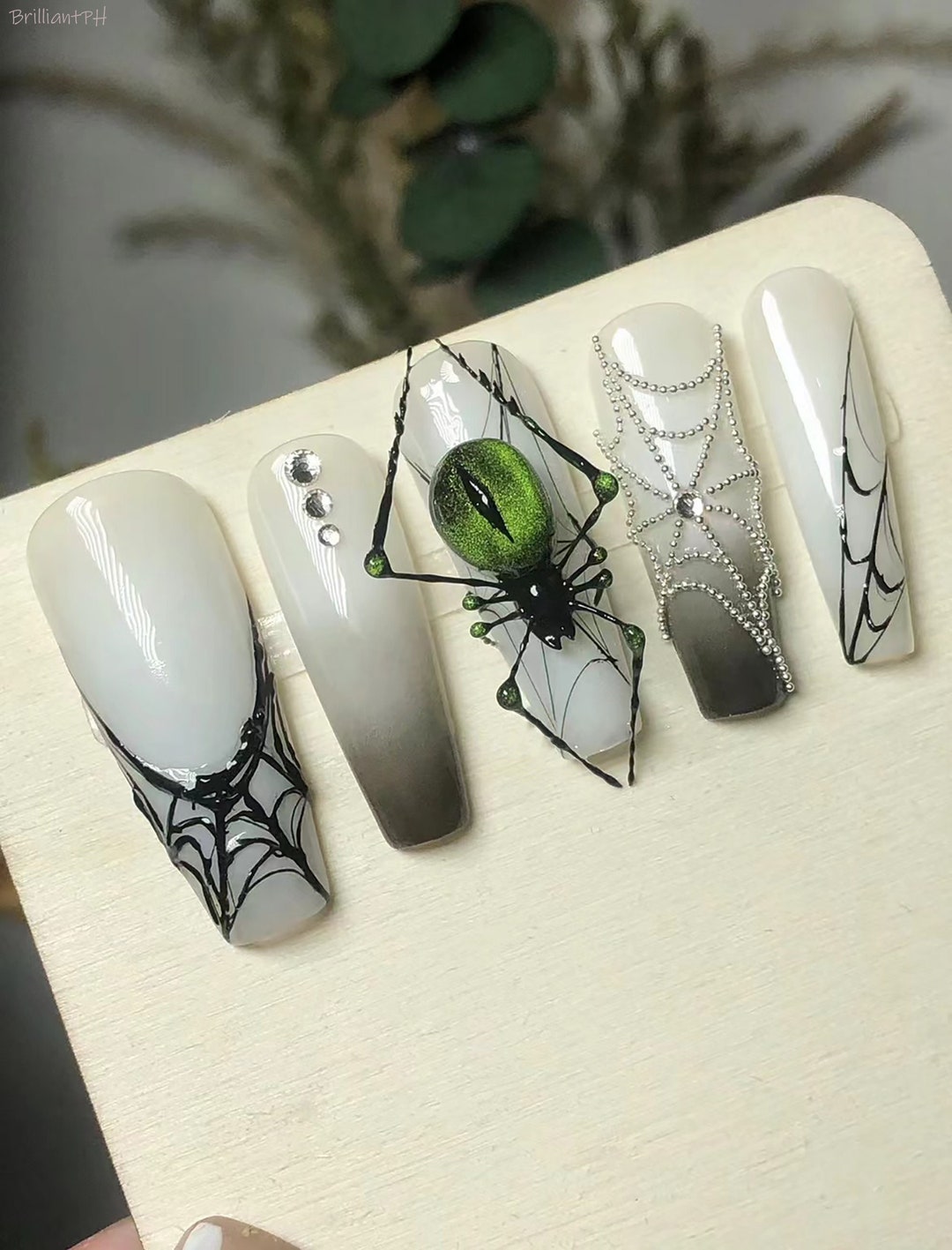 Reusable Hell Eye Nails Flesh Colored Nails Premium Press on Gel Nails ...