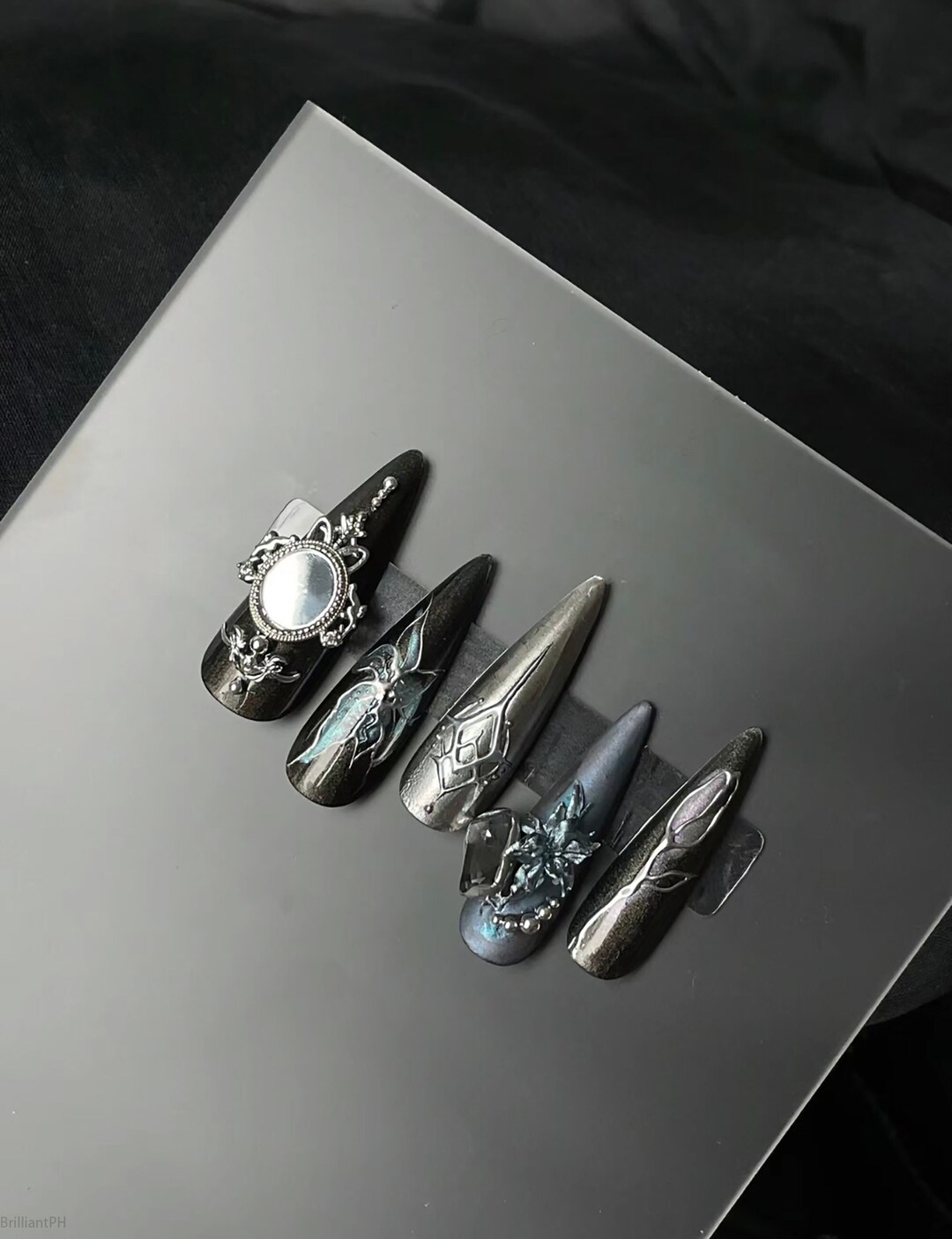 Black Doom Lily Press Nails Luxury Style Nails Party Press Nails ...