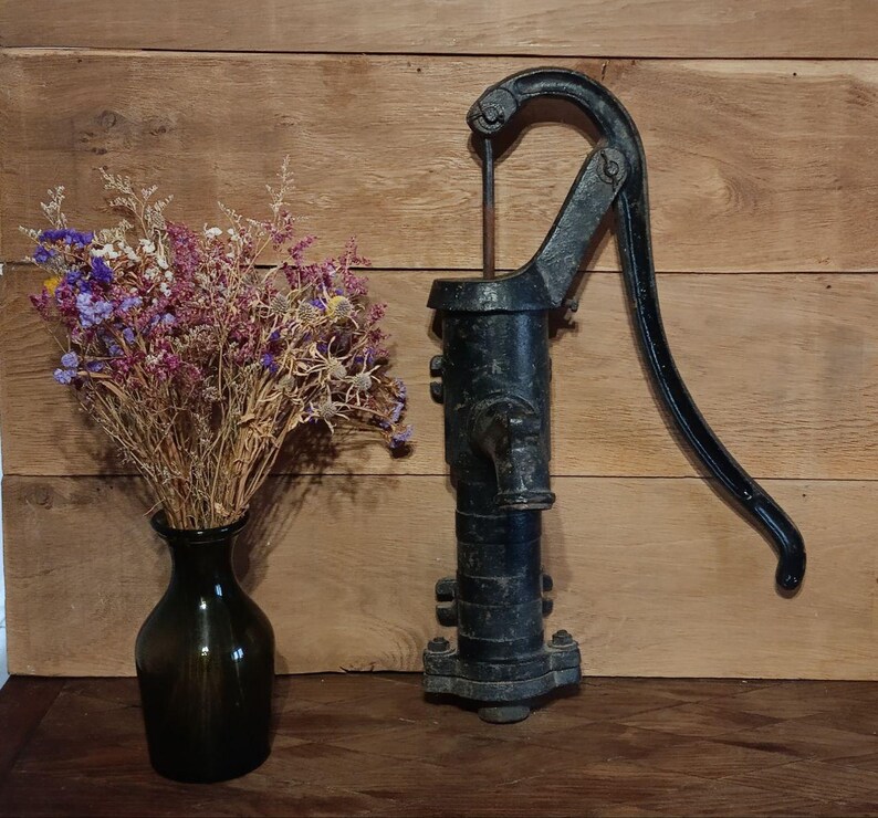 Vintage Cast Iron Water Hydrant Pump Mid Century, Antique French Cast ...