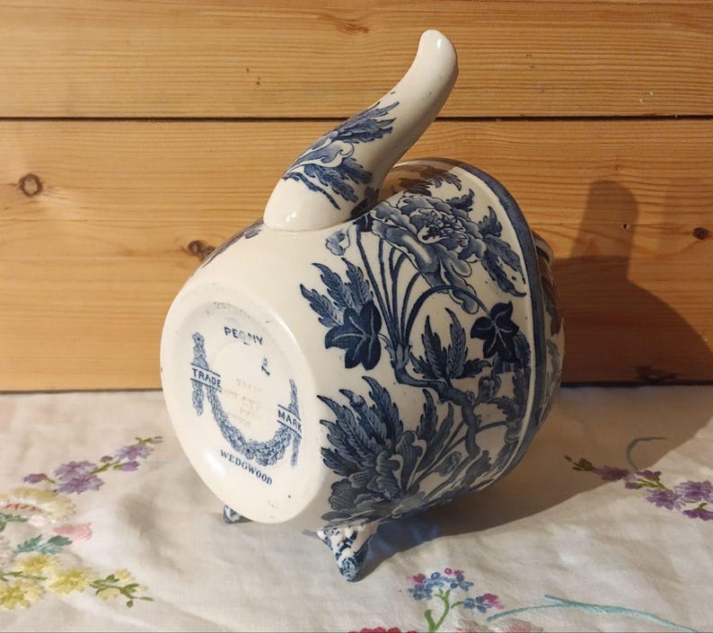 Antique Teapot Peony “simple yet Perfect” (SYP), Teapot by Wedgwood ...