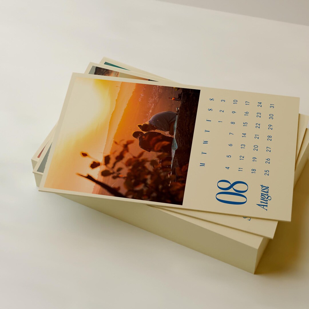 Modern Photo Calendar Template 2025, 5x7 Calendar Template | 2025 Desk ...