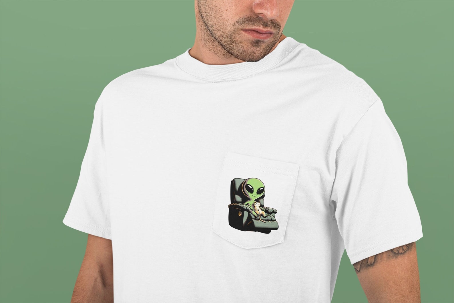 Aliens, Cats and Reclining Chairs / Funny Alien Pocket T-shirt Funny ...
