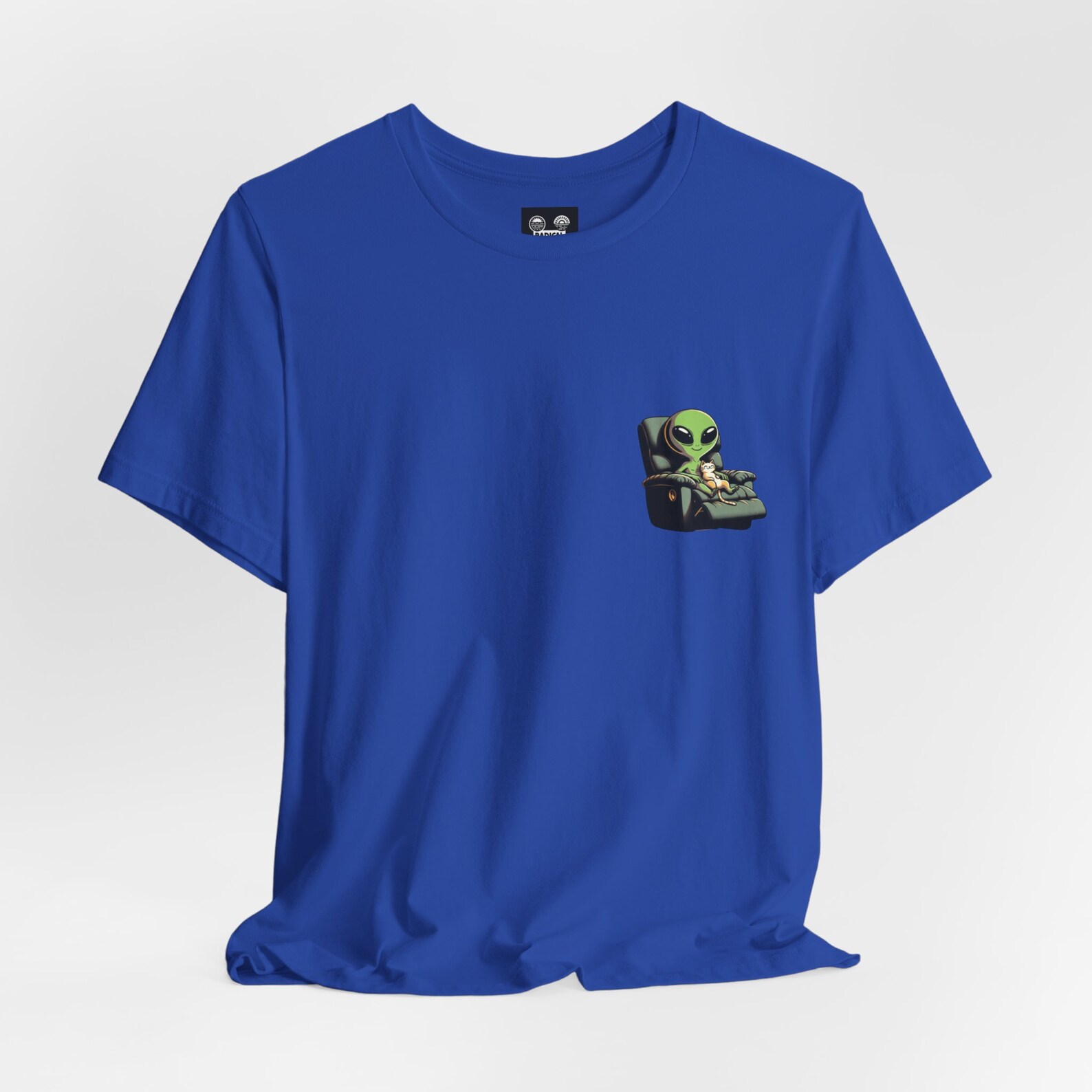 Aliens, Cats and Reclining Chairs / Funny Alien Pocket T-shirt | Funny ...