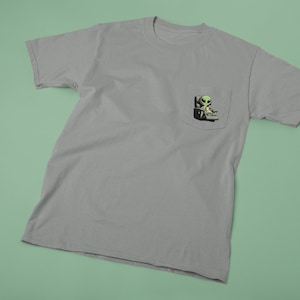 Aliens, Cats and Reclining Chairs / Funny Alien Pocket T-shirt Funny ...