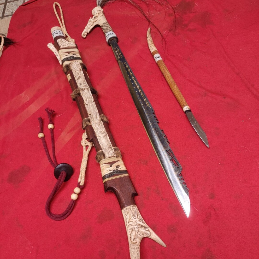 Mandau Dayak Weapons of the Kalimantan Tribe - Etsy