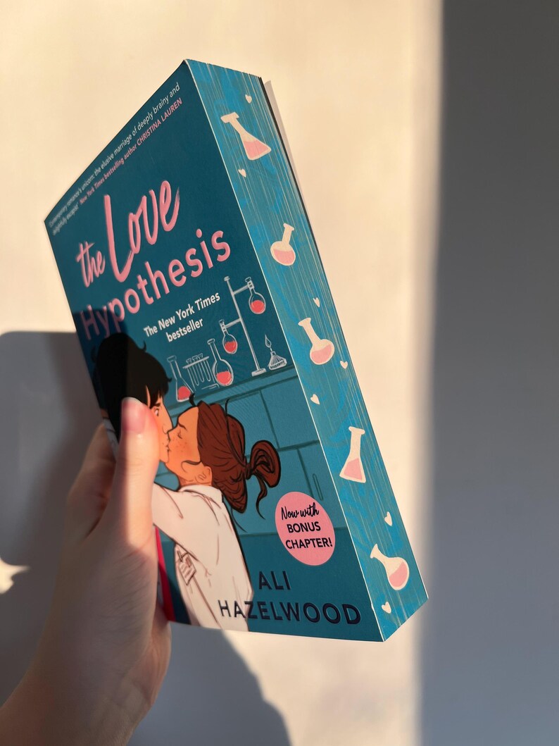 The Love Hypothesis With Sprayed Edges | Ali Hazelwood | Custom Book ...